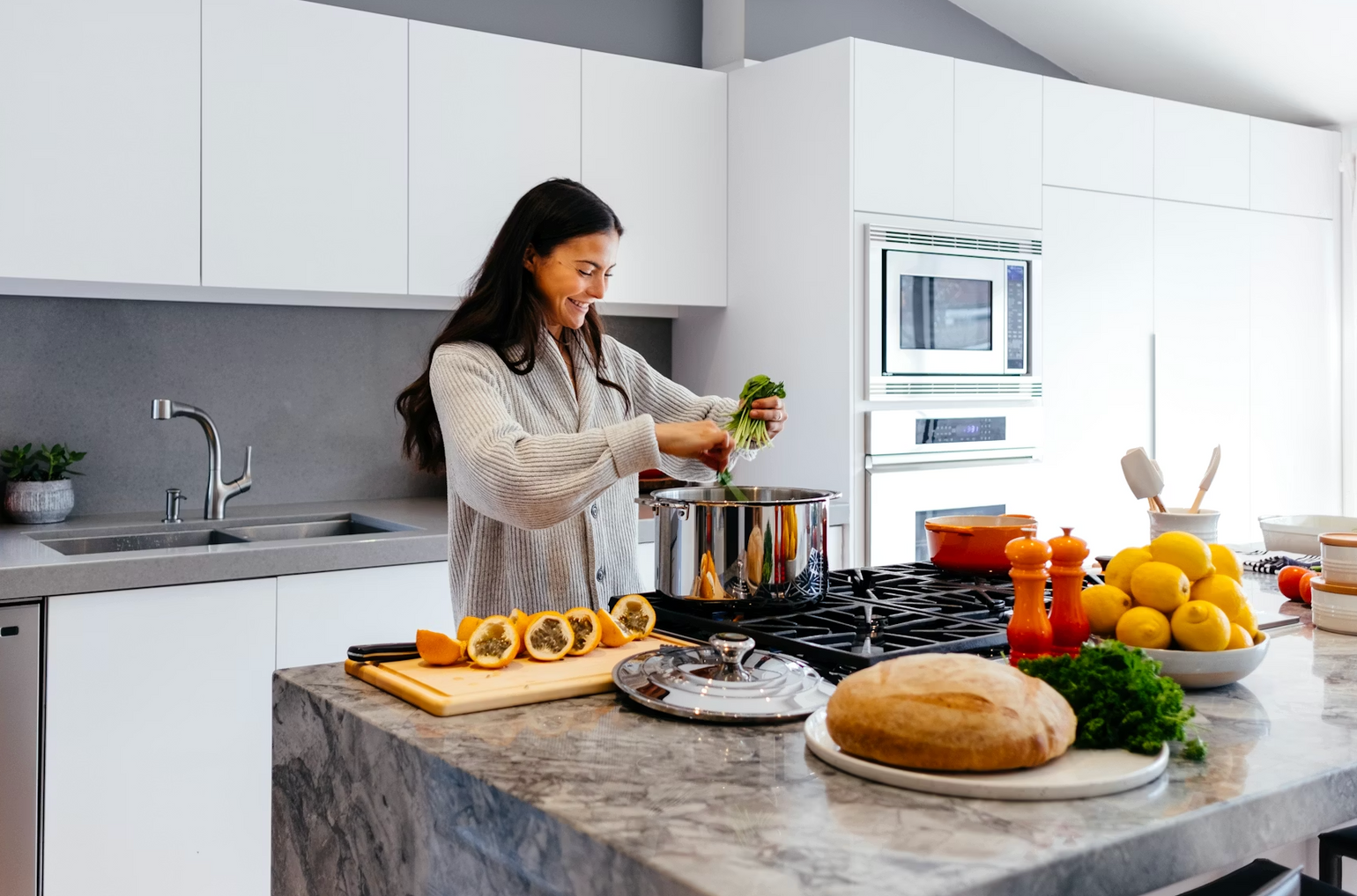 Building a Balanced Microbiome: Food and Lifestyle Tips for Gut Health ...